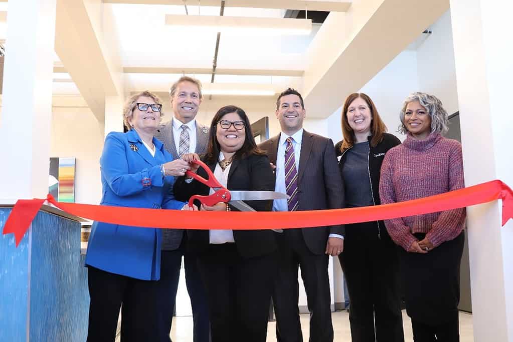NOAH opens new health facility along McDowell Road Corridor in ...