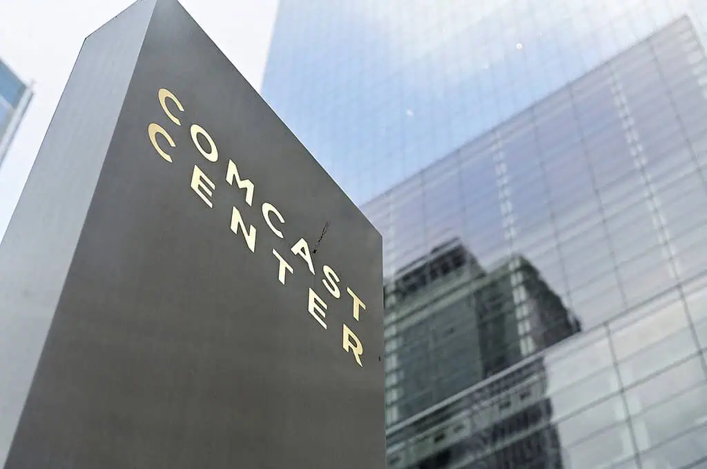 Comcast sheds more broadband subscribers as wireless carriers ramp up ...