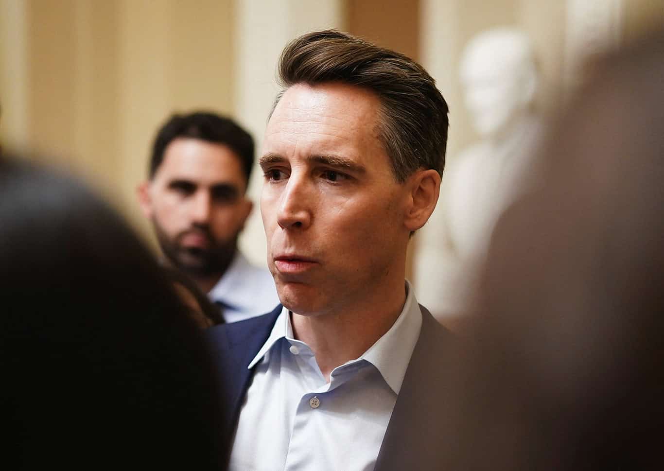 U.S. Senator Hawley launches probe into Meta AI policies - Arizona ...