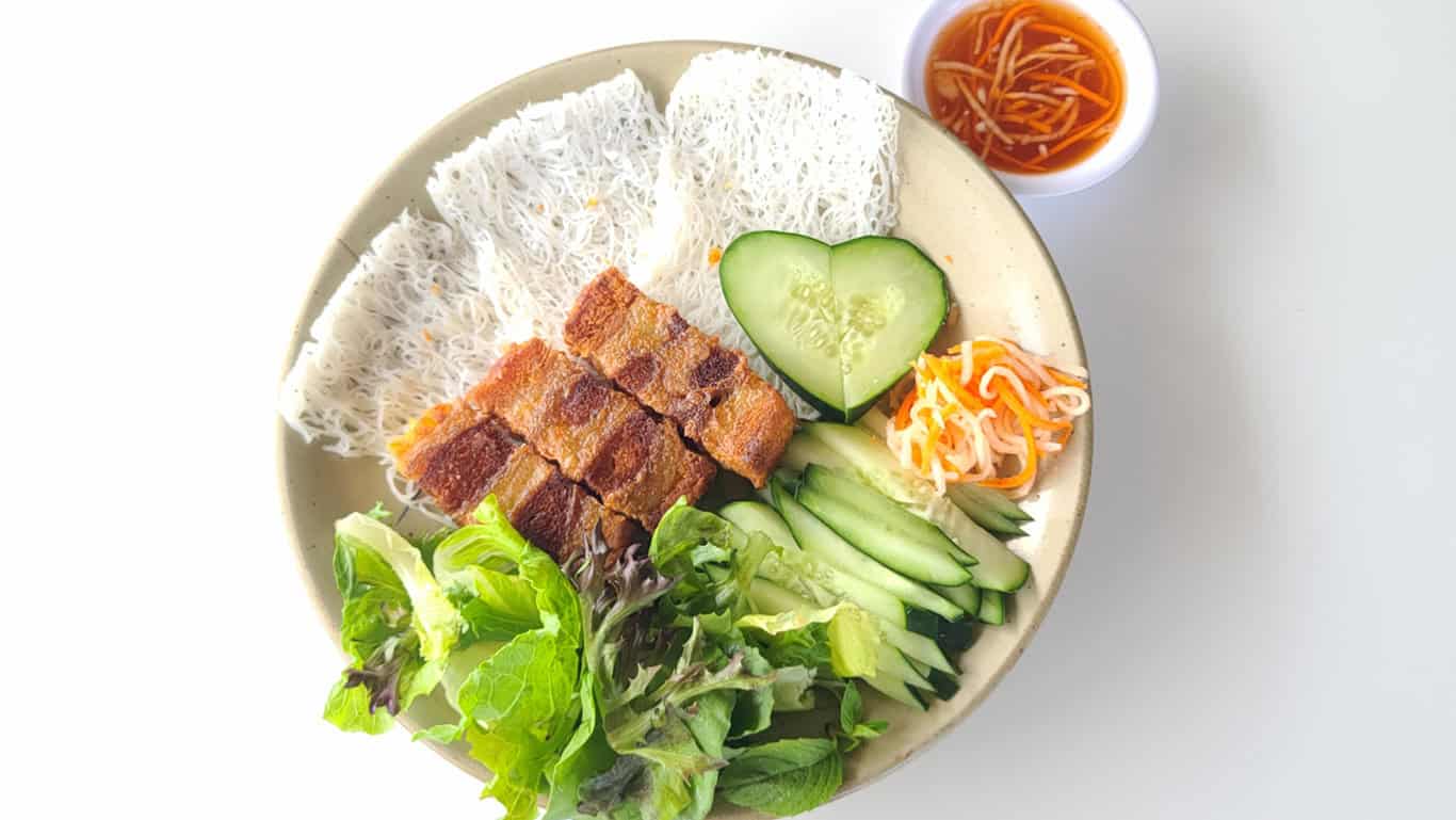 Loving Hut Peoria to open on World Vegan Day with new kitchen concept ...